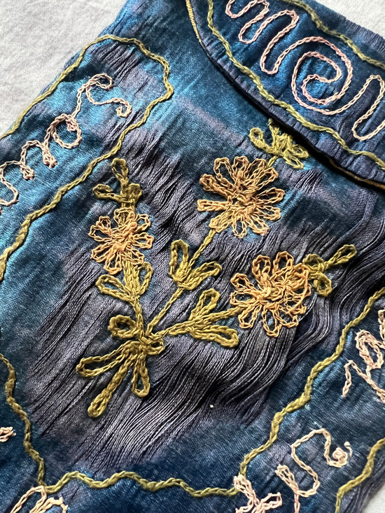 シルクの刺繍サック（ダメージ） – France Antique 銀色アンティーク